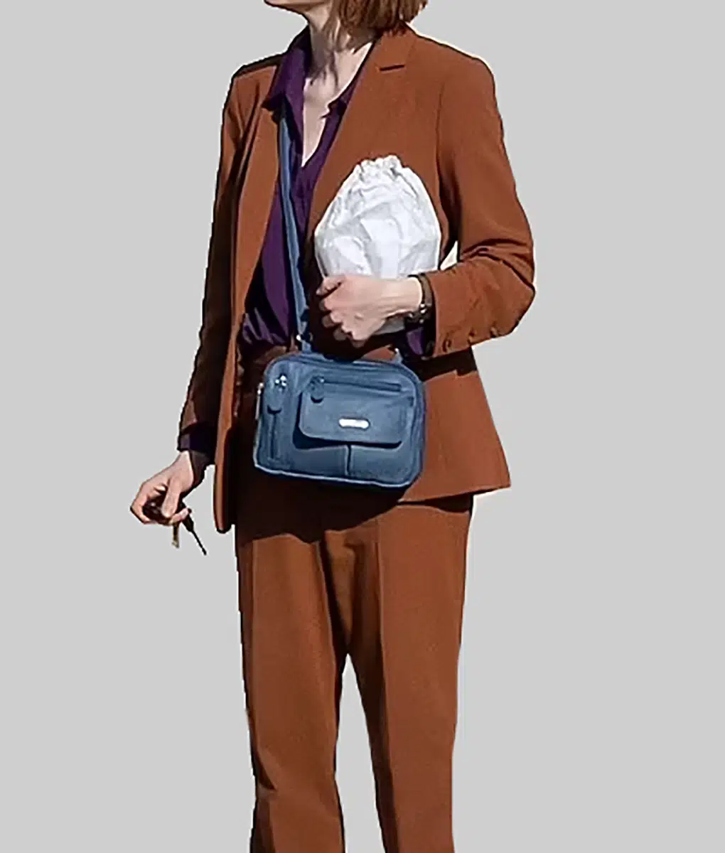 Kinds of Kindness Emma Stone (Rita) Brown Suit | TLC UK